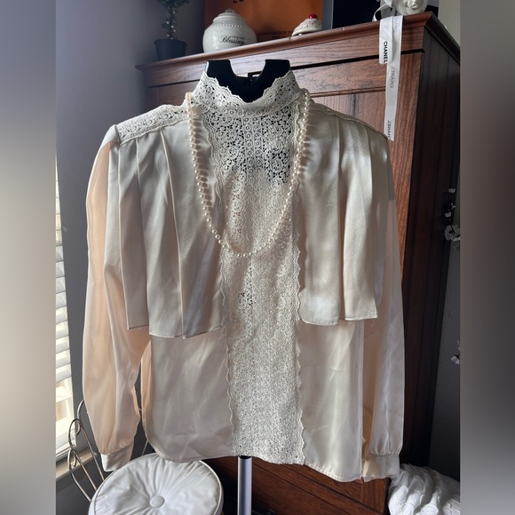 San Andre | Tops | Vintage 8s Victorian Puff Sleeve Lace Collar Ivory ...